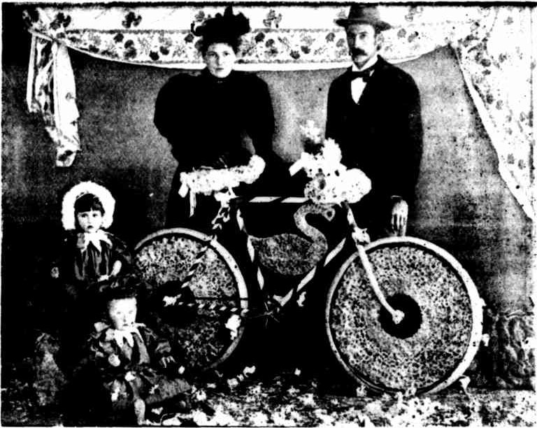 Cue’s Decorated Bicycle Competition – The Dusty Box